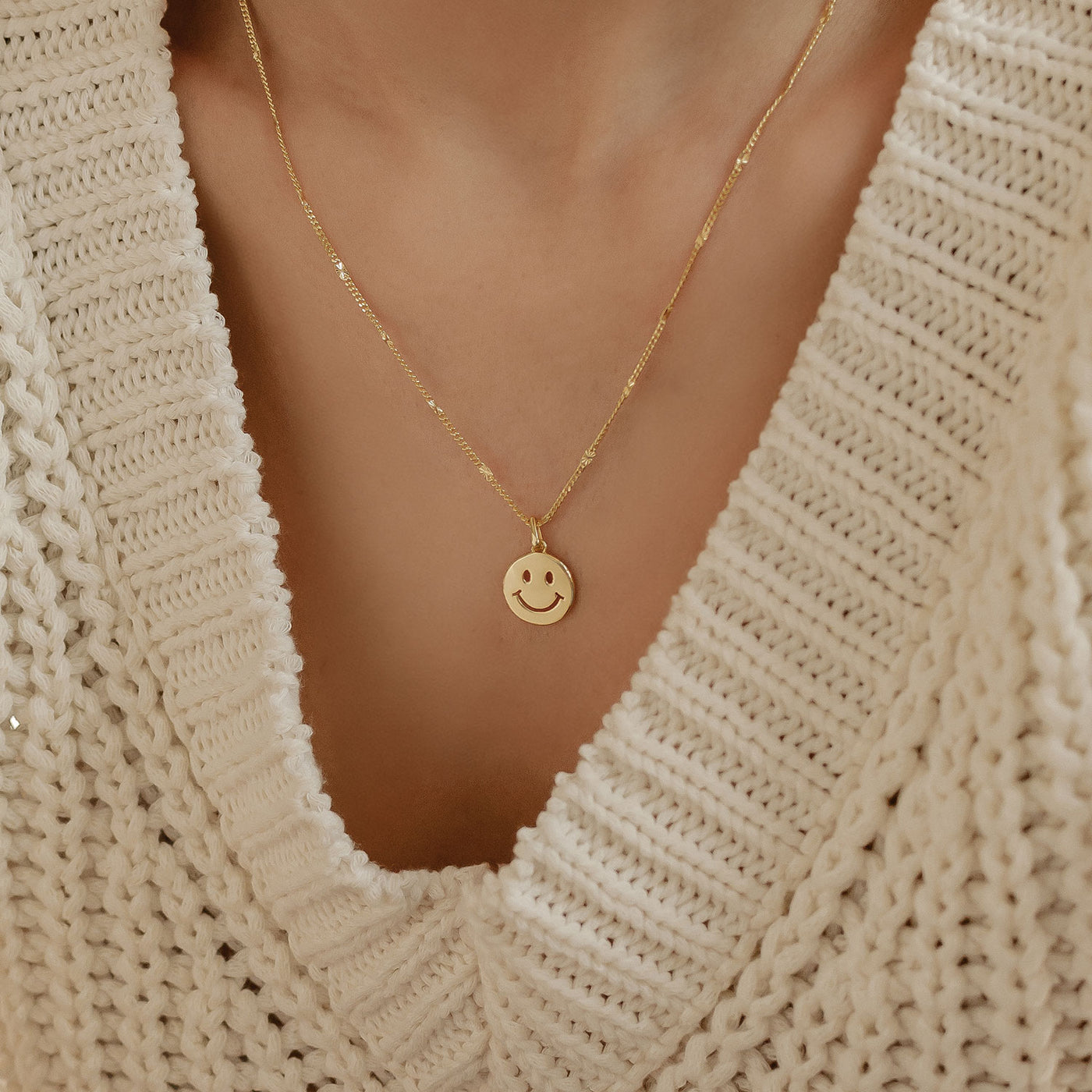 Smiley Face Pendant Necklace Gold – Hey Happiness